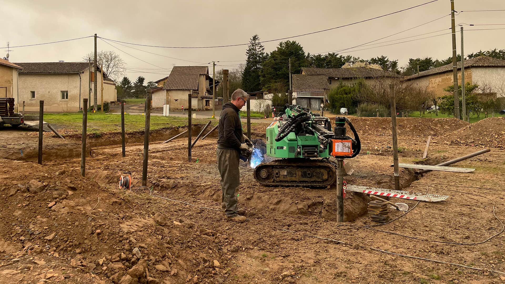 A Solution for Ground Beams - Techno Metal Post